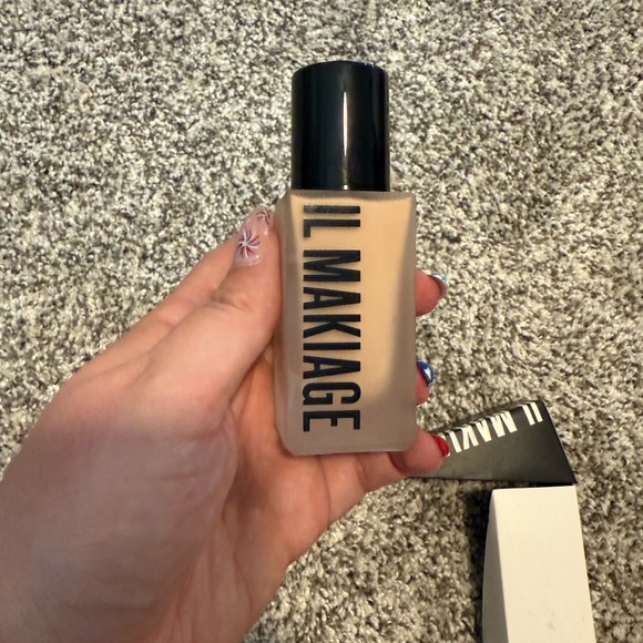 IL MAKIAGE | Makeup | Il Makiage Woke Up Like This Flawless Base ...